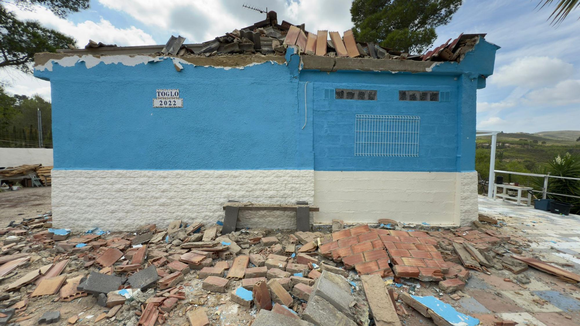 Así ha quedado la casa derrumbada en Macastre