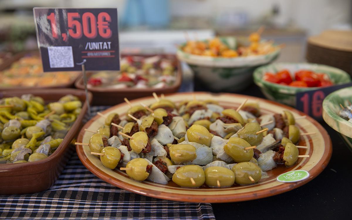 'Mercat de Mercats' degustación de comida en la plaza Catalunya