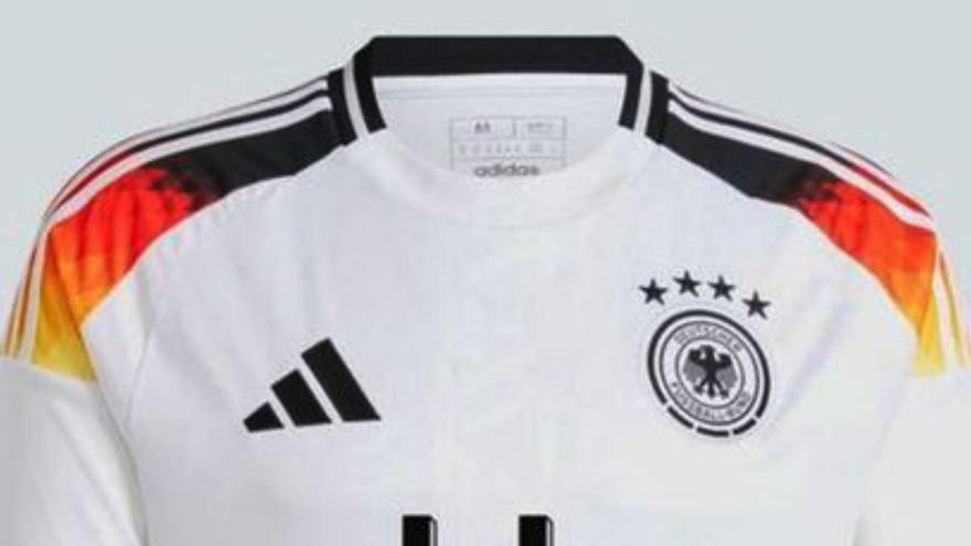 Adidas retira el dorsal 44 d’Alemanya per la semblança amb les SS nazis