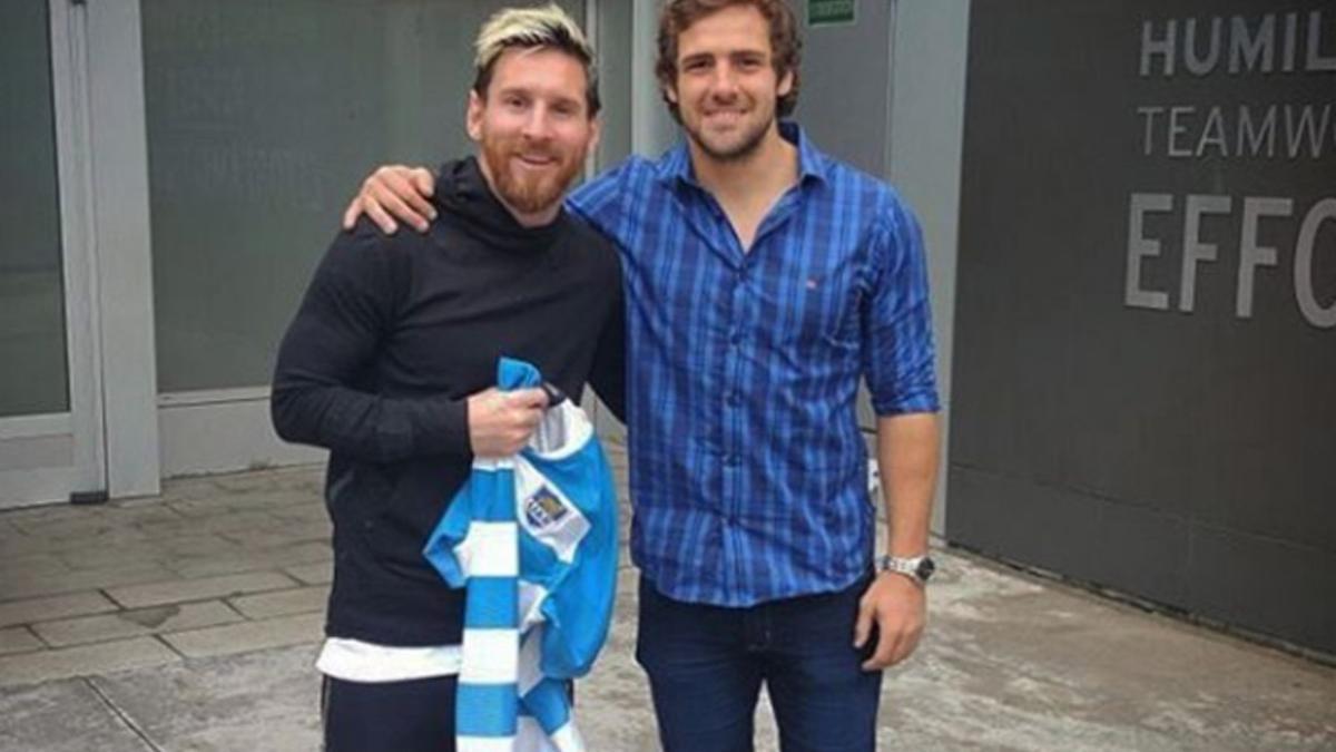 Messi, con una camiseta de rugby de Nico Sánchez