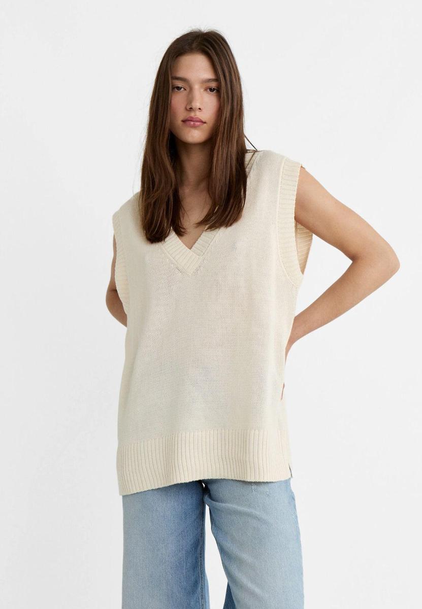 STRADIVARIUS CHALECOS PUNTO | Saca máximo partido a tus looks con los chalecos de punto de ...