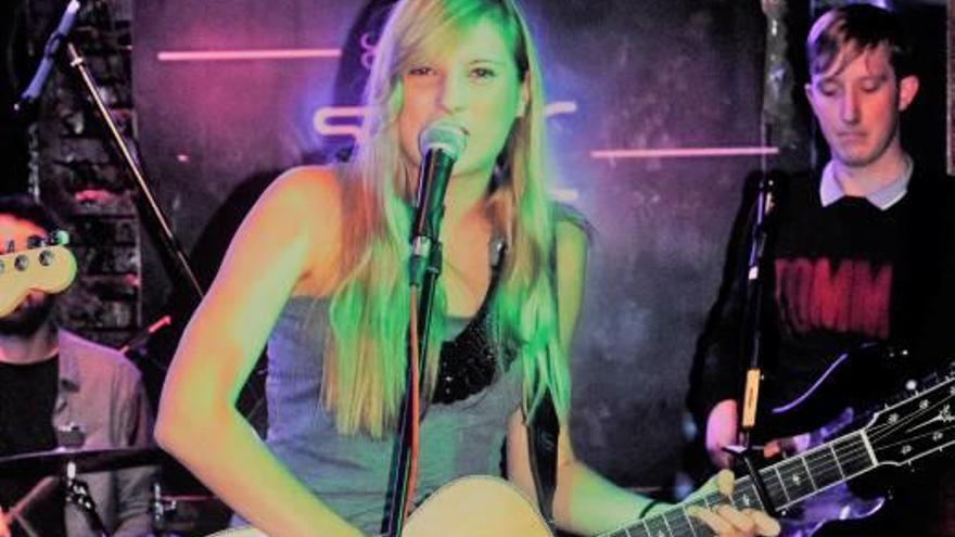 La cantautora Maria Jacobs ofereix un concert a Figueres - Diari de Girona