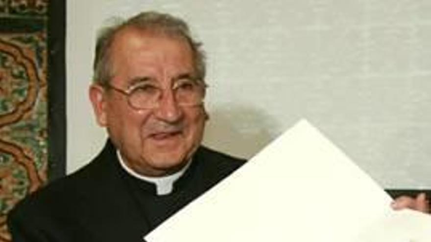 Fallece a los 87 años en Gata Alberto Caselles, abad emérito de la ...