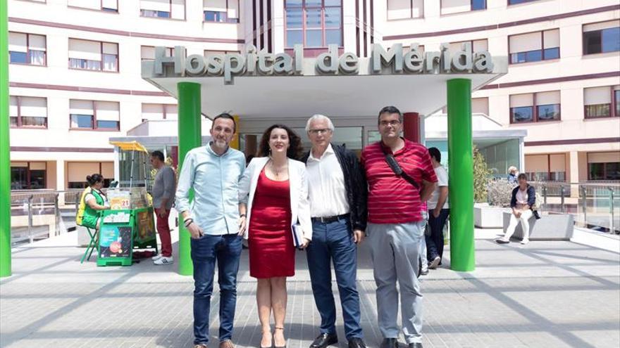 Garzón habla en Mérida del tren
