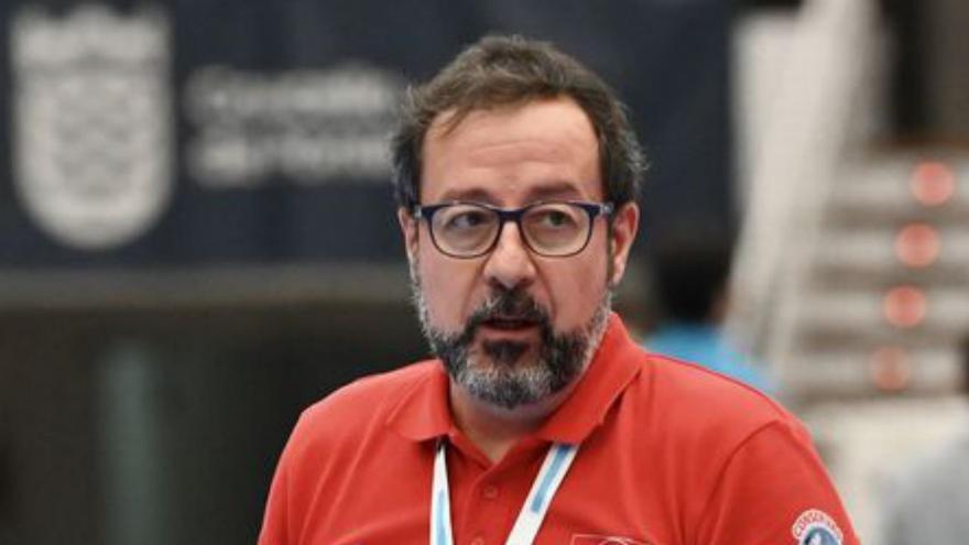 Javier Márquez se desvincula del Cisne