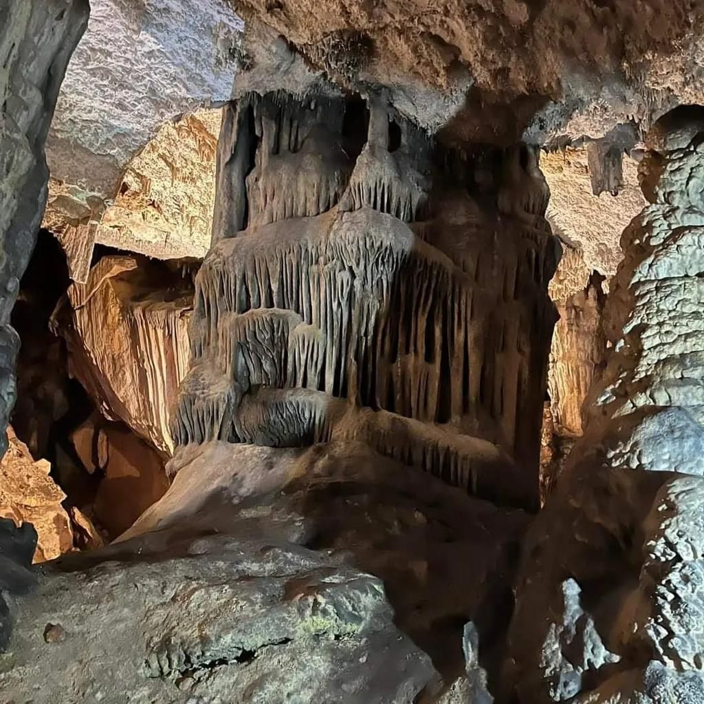 La Cova de les Maravelles, el tesoro geológico e histórico de Xaló