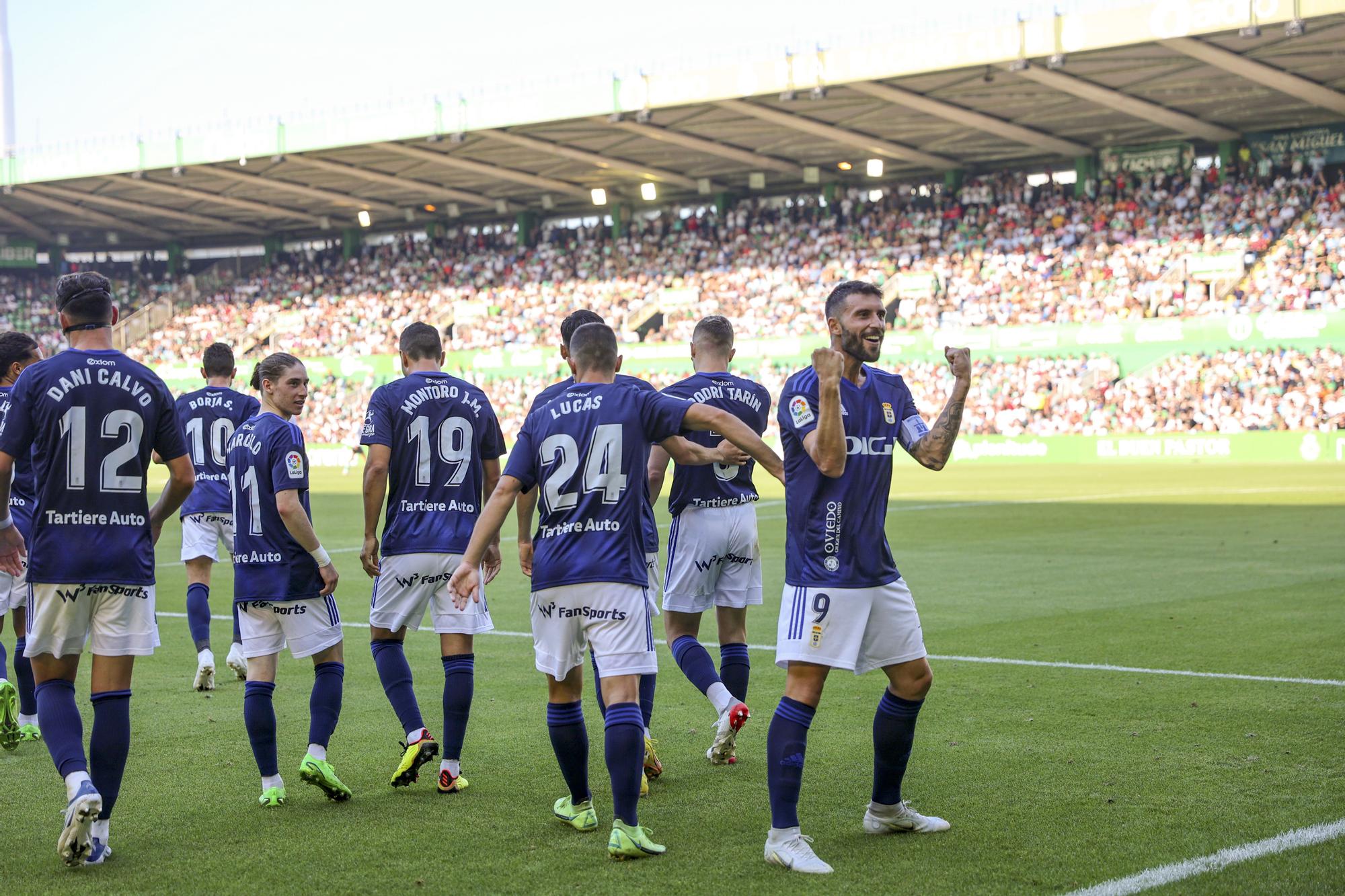 En imágenes: así fue la victoria del Real Oviedo en El Sardinero - La Nueva España