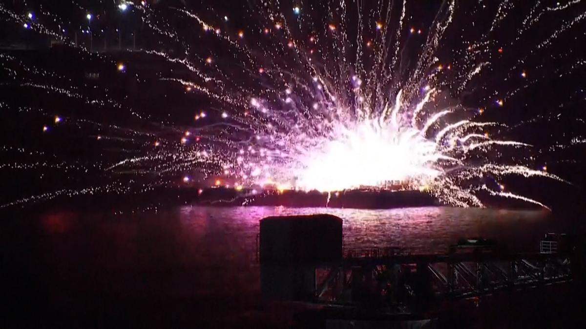 FUEGOS ARTIFICIALES INCENDIO | Un espectáculo de fuegos artificiales en Japón termina mal: dos ...
