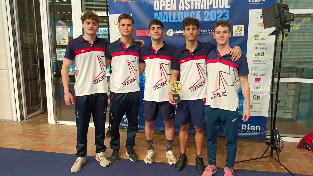 Dos nadadores del Navial nadarán con España en el Europeo júnior