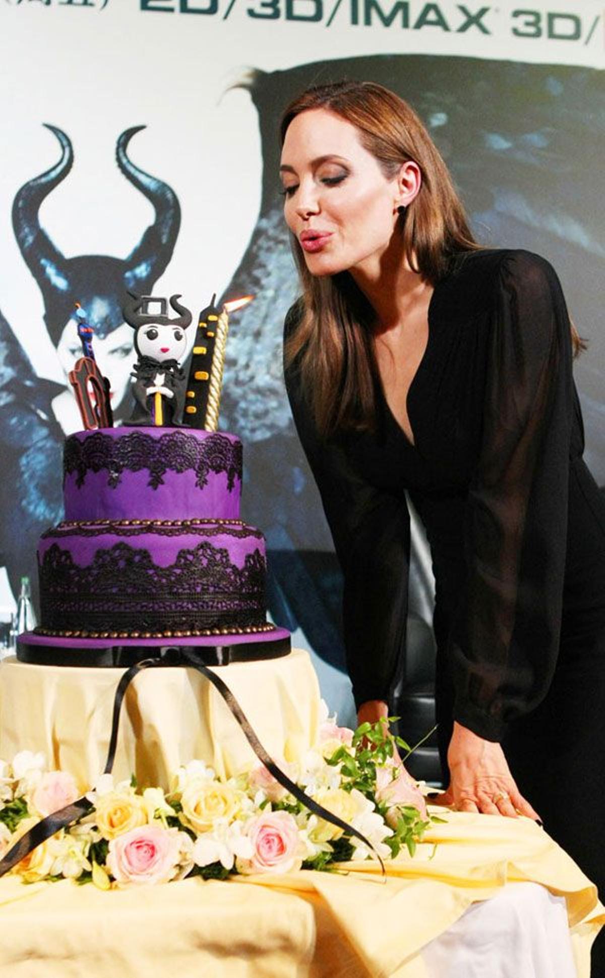 Angelia Jolie cumple 39 años - Woman