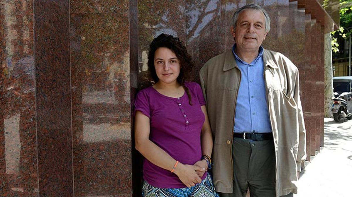 Entrevista con los familiares de Hugo, un joven desaparecido en Brasil ...
