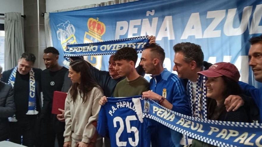 La peña azul Papalua echa a andar con 114 socios y un acto de bautismo ...