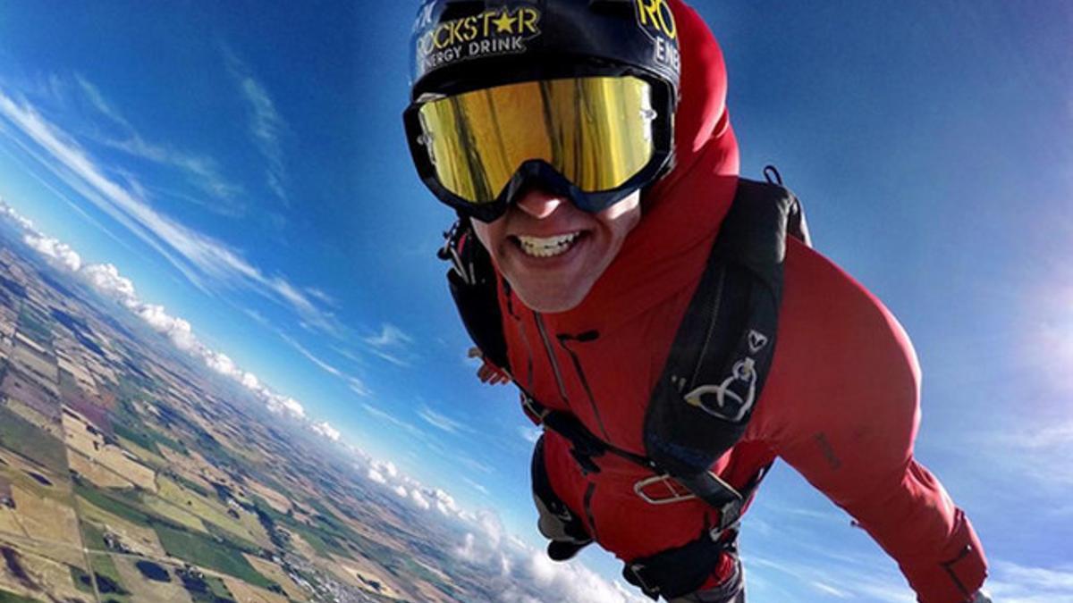 Muere Erik Roner en un espectáculo de paracaidismo