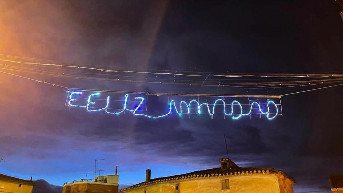 La localidad riojana de Ausejo vuelve a felicitar la Navidad a su viral manera
