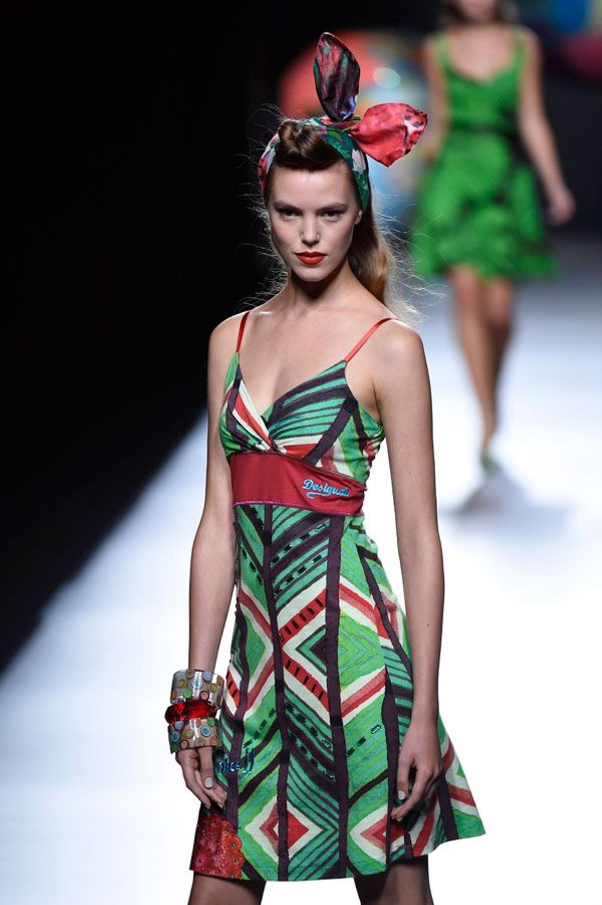 Desigual nos adentra en un viaje por la moda - Woman