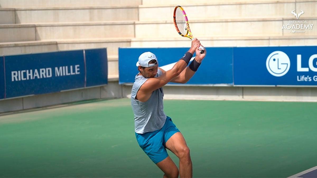 Rafa Nadal, feliz tras volver a las pistas