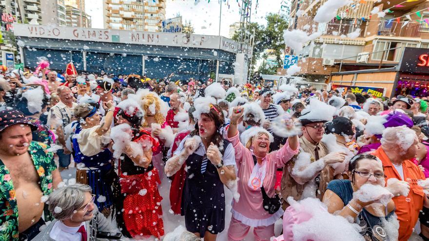 La "Fancy Dress" llena de disfraces Benidorm