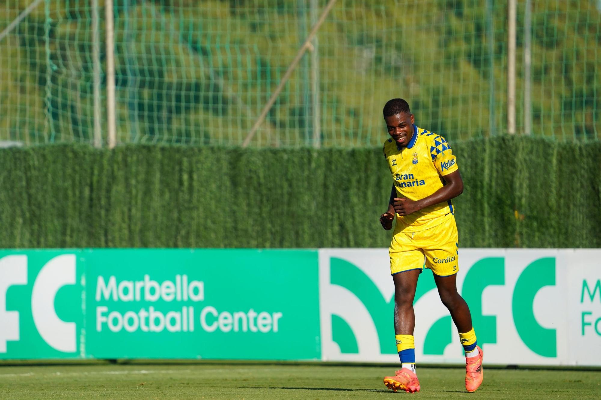 UD LAS PALMAS: Iván Cédric se marcha cedido al Van Spor FK turco