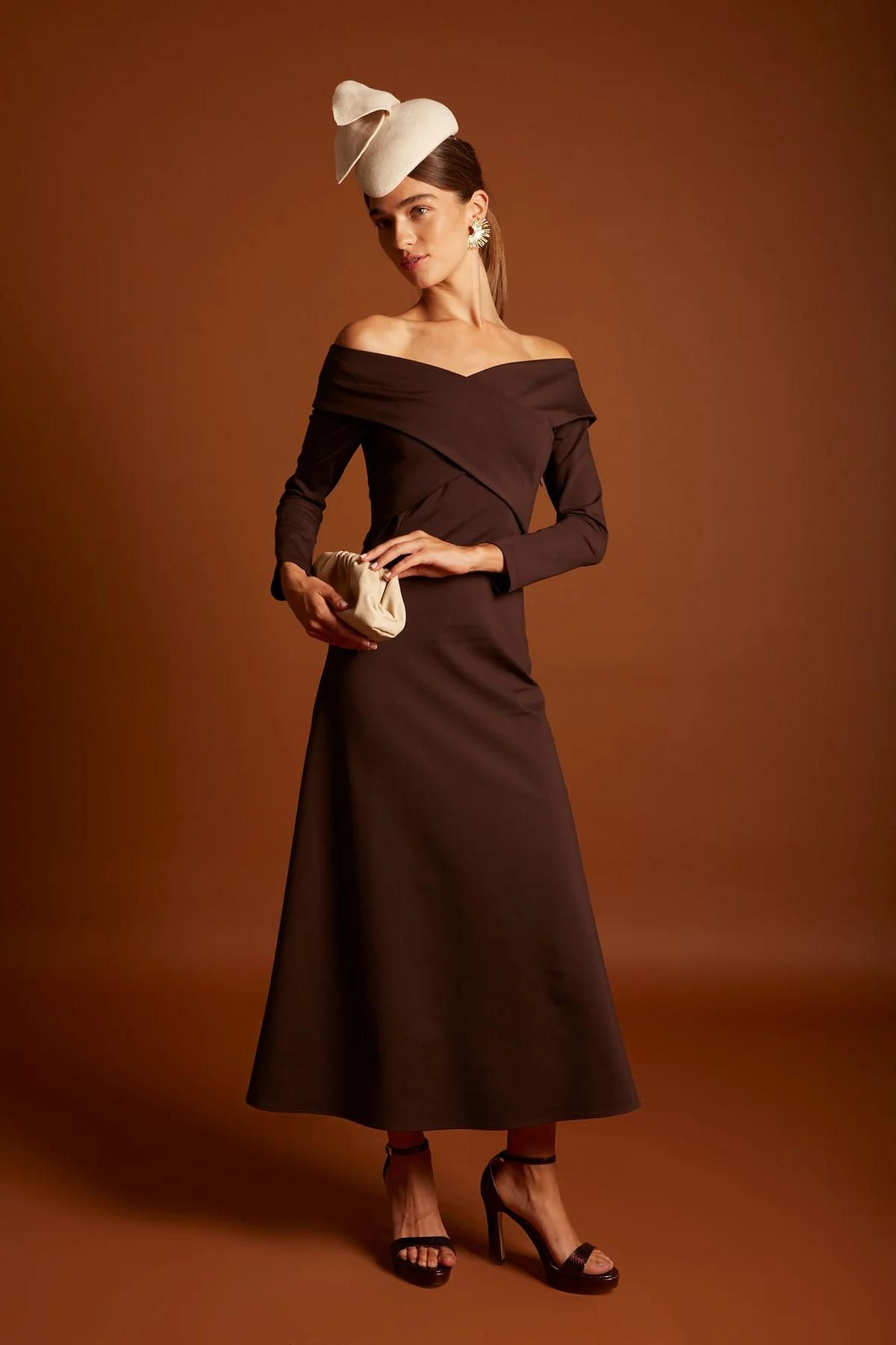 INVITADA OTOÑO VESTIDO MARRÓN | Los vestidos de invitada de otoño en ...