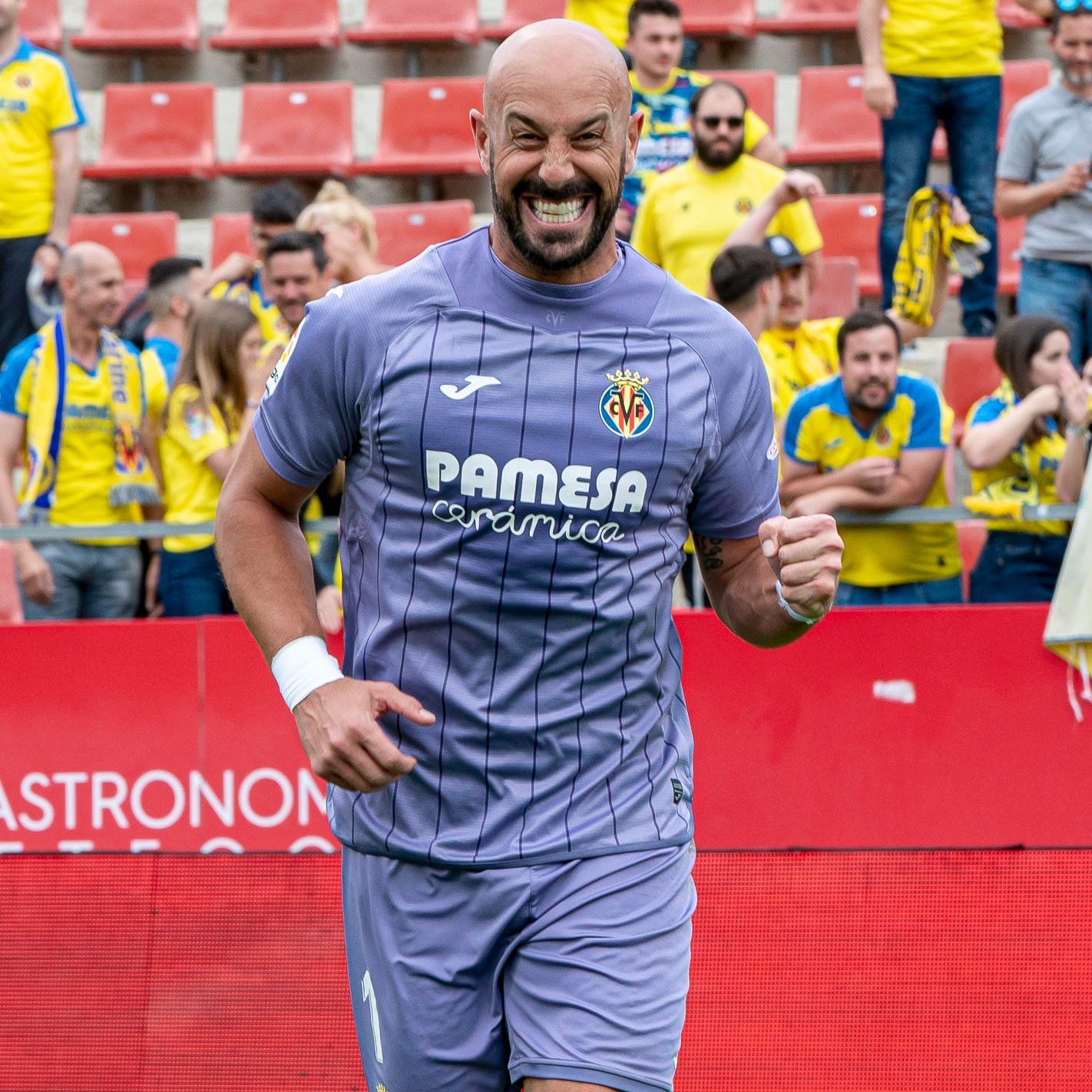 Pepe Reina será milenario y homenajeado por el Villarreal ante el Cádiz ...
