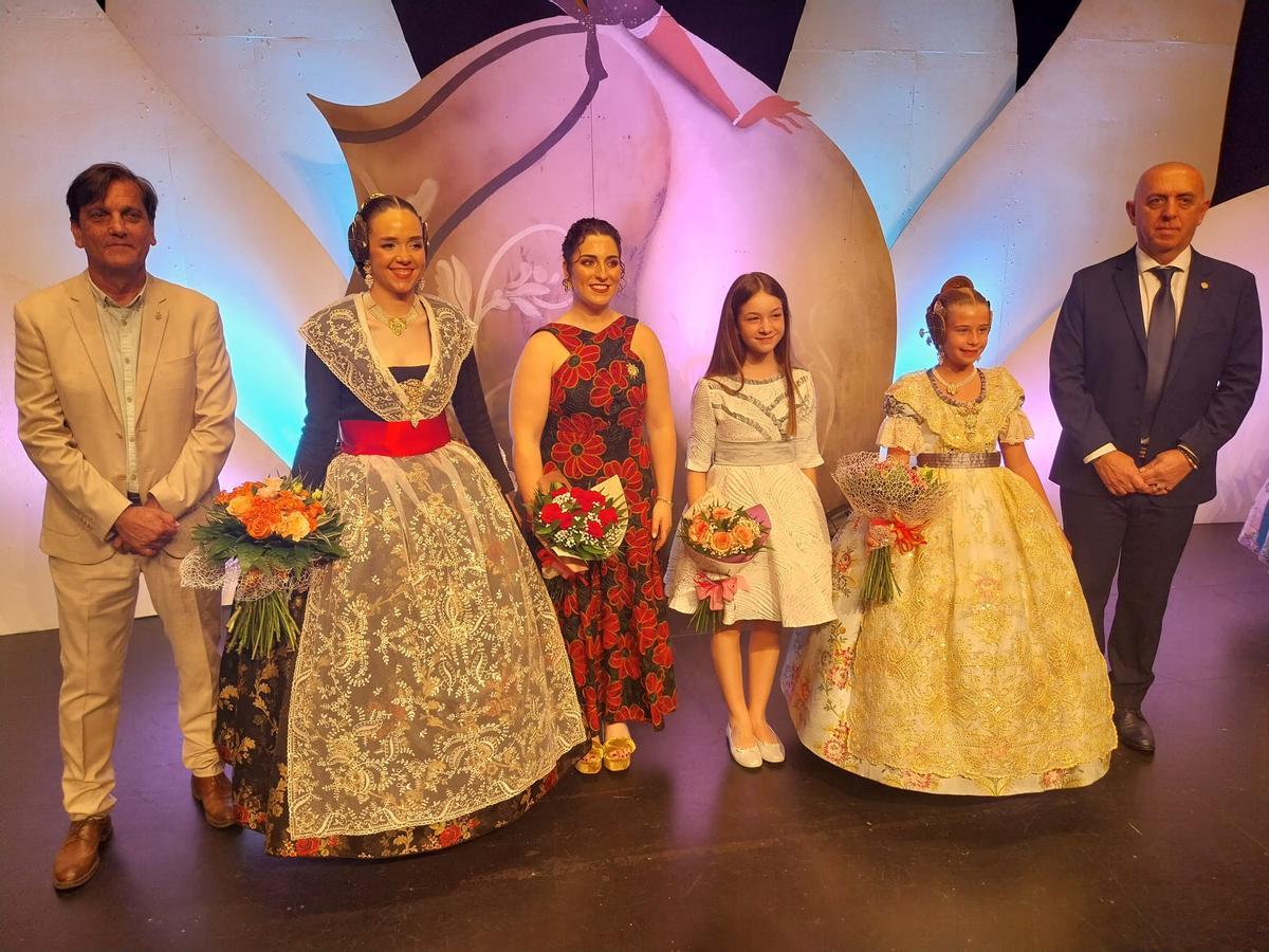 Claudia Gomis y María Benedito, nuevas falleras mayores de Alzira