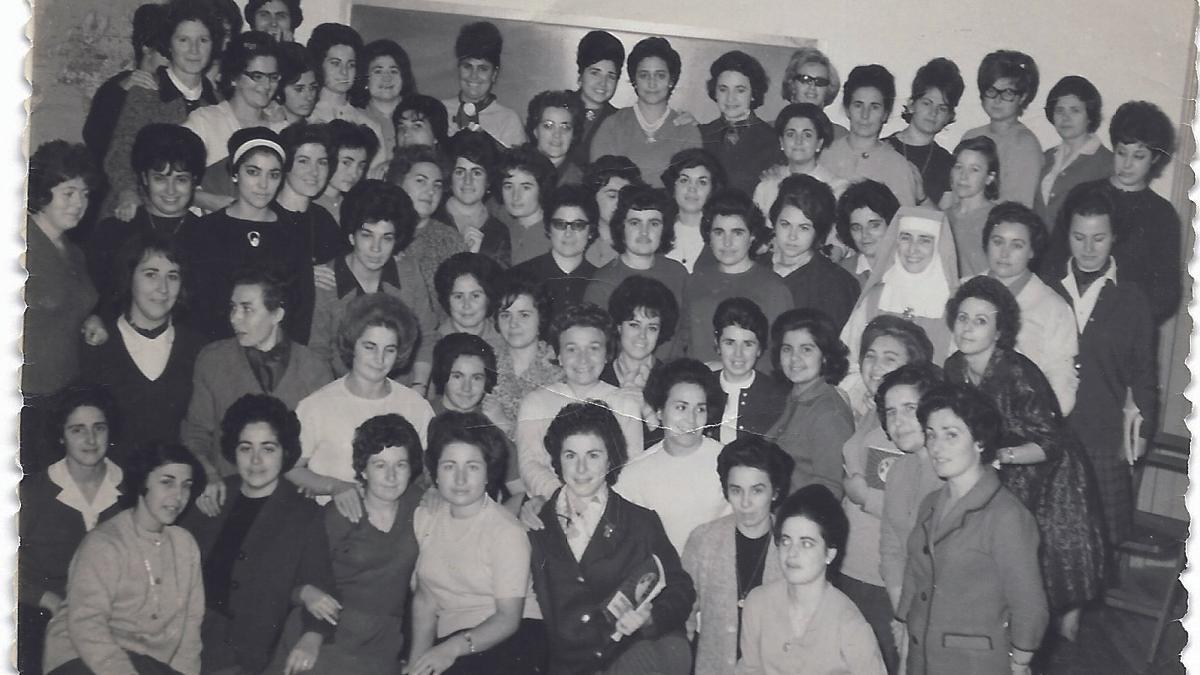 Plan Marta: se buscan españolas "católicas y solteras" para repoblar ...