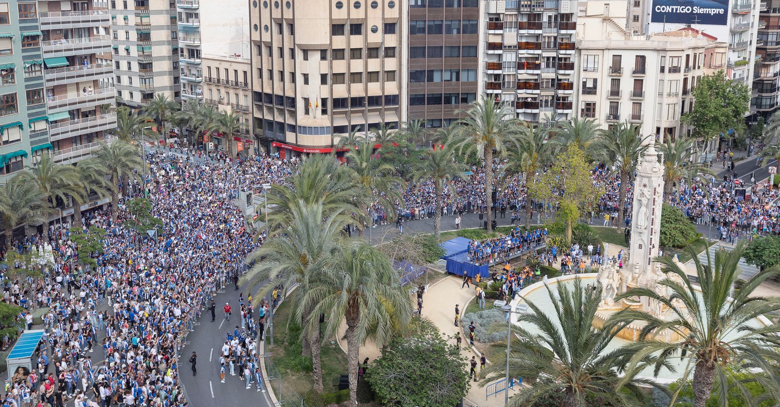 HÉRCULES ASCENSO | Luceros se viste de blanquiazul catorce años después