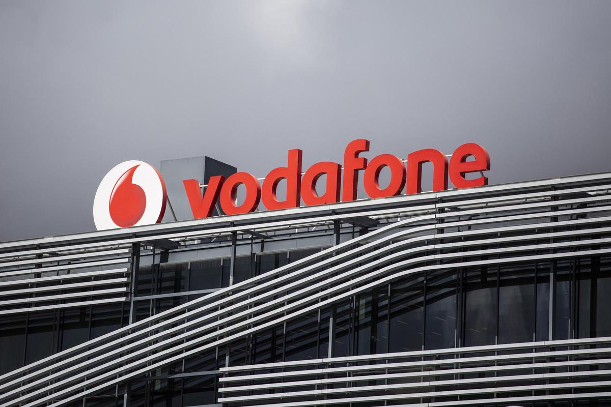 El fondo de capital riesgo RRJ Capital evalúa comprar Vodafone España ...