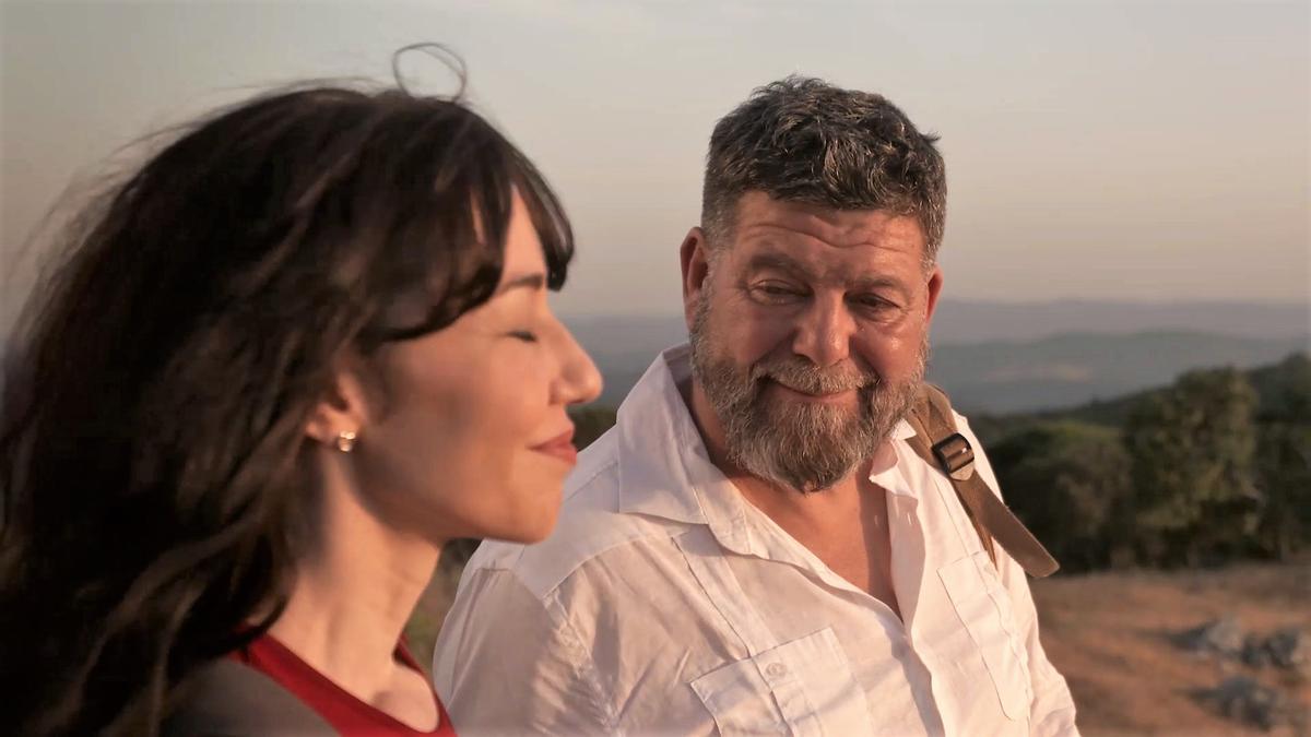 Mario Zorrilla y Emma Caballero protagonizan el corto Monesterio 'Somos ...