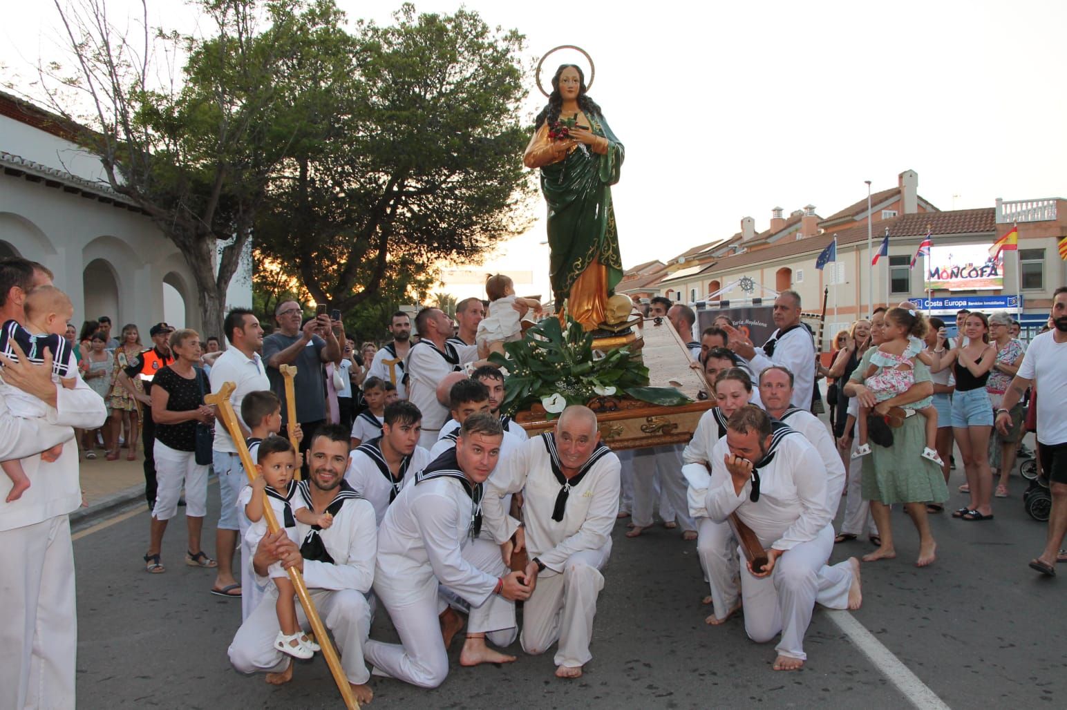 Todas las fotos del desembarco de la patrona de Moncofa, Santa María ...
