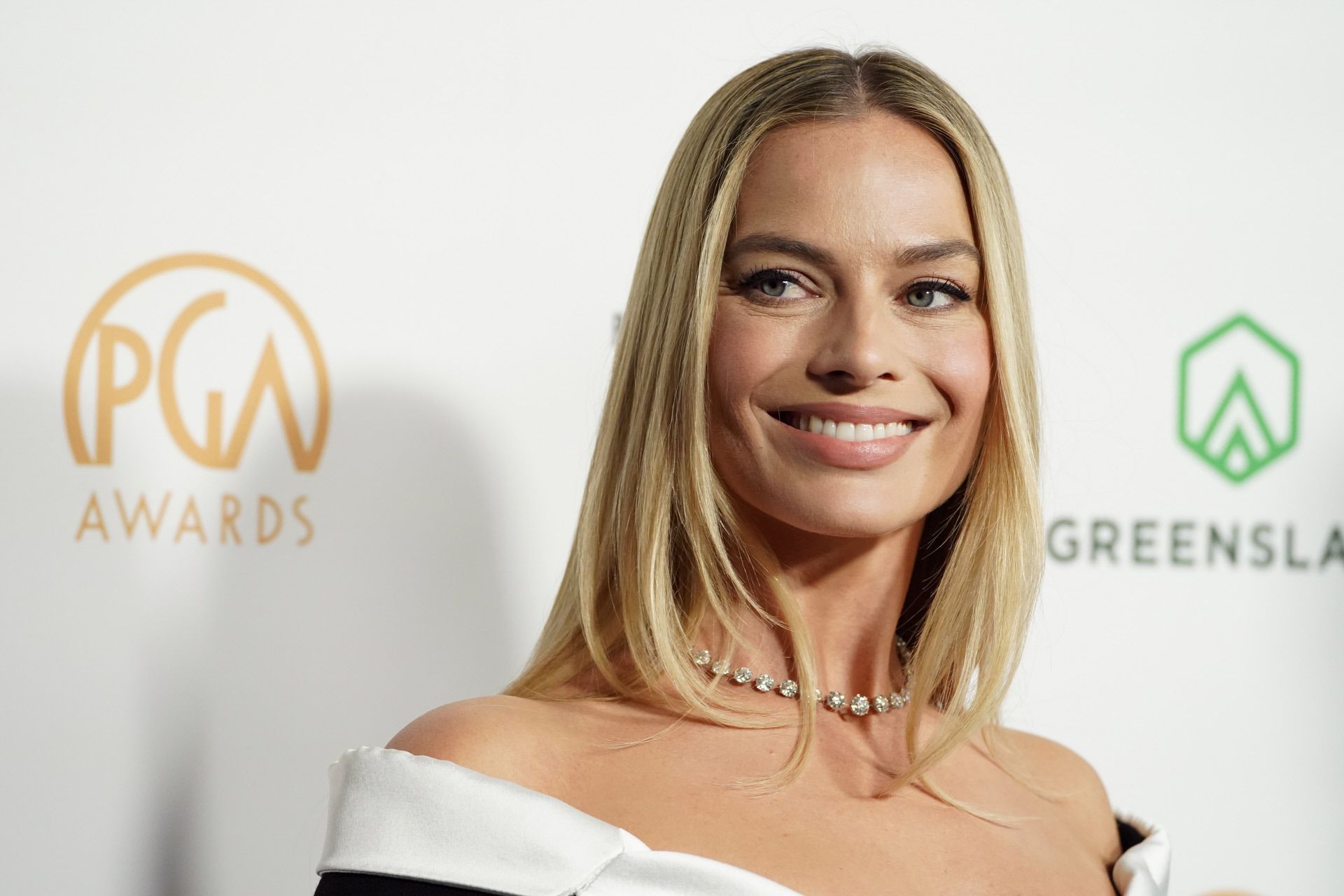 MARGOT ROBBIE PRIMER HIJO | Margot Robbie y Tom Ackerley dan la ...