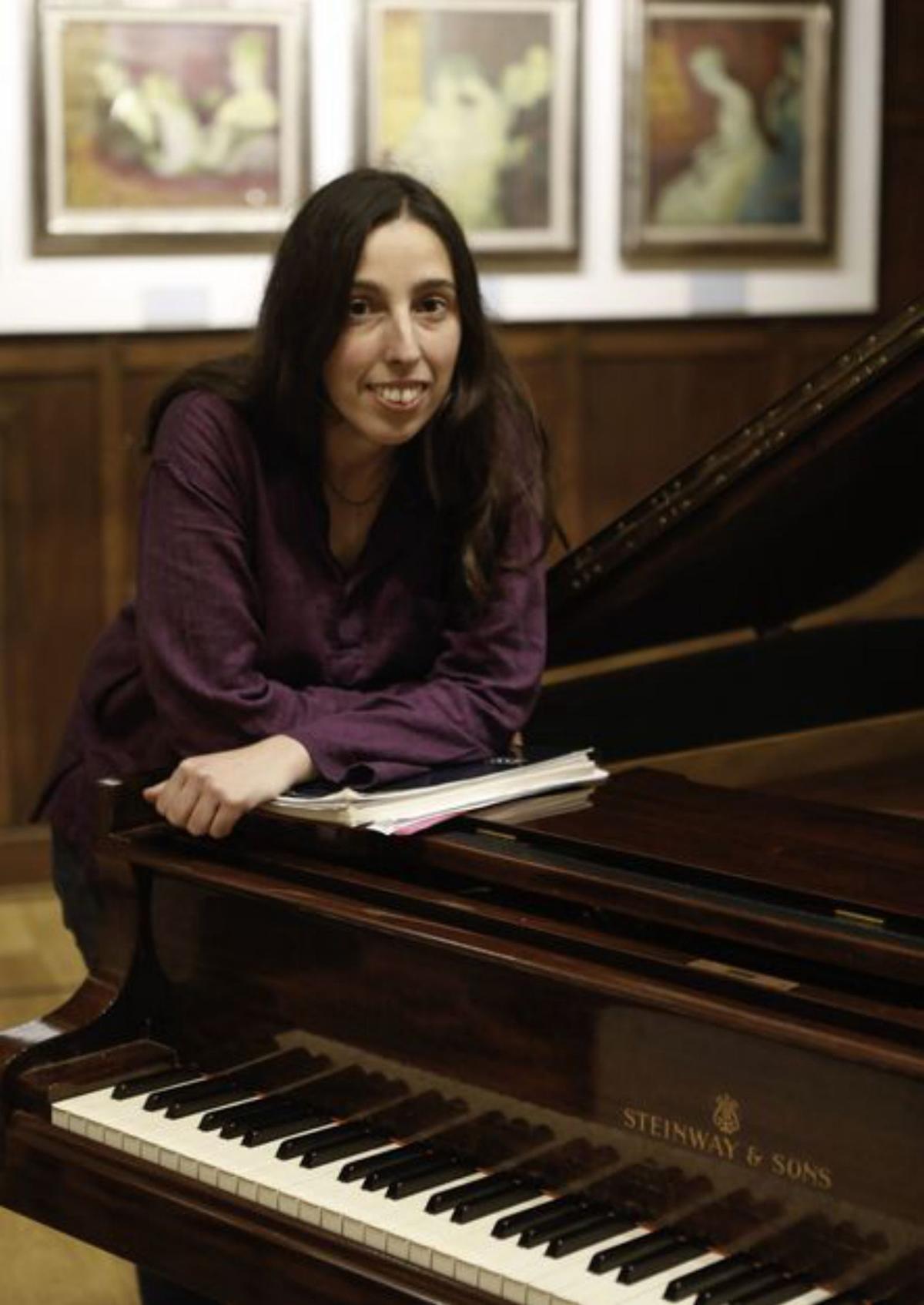 María Cueva y Rubén Menéndez acercan la música británica al Evaristo ...