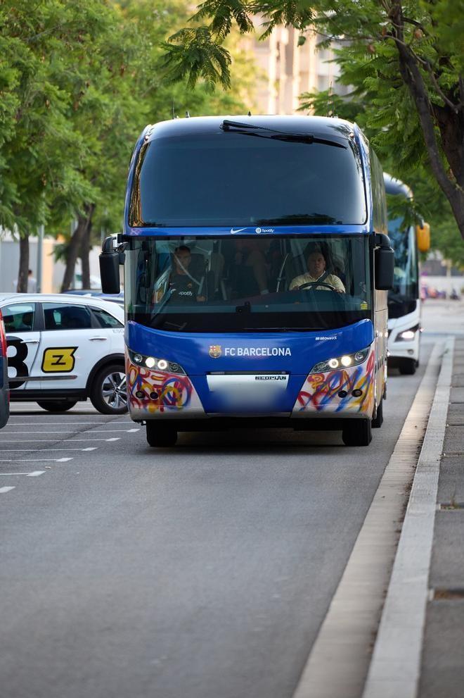 Fotos | Así ha sido la llegada del Barça a Barcelona tras la gira por ...