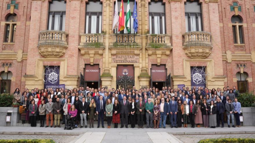 Toma de posesión de nuevos cargos en el Rectorado de la UCO - Diario ...