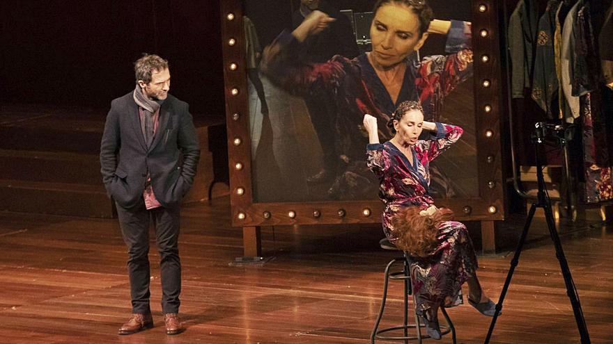 Ana Belén, ante dos espejos - La Nueva España