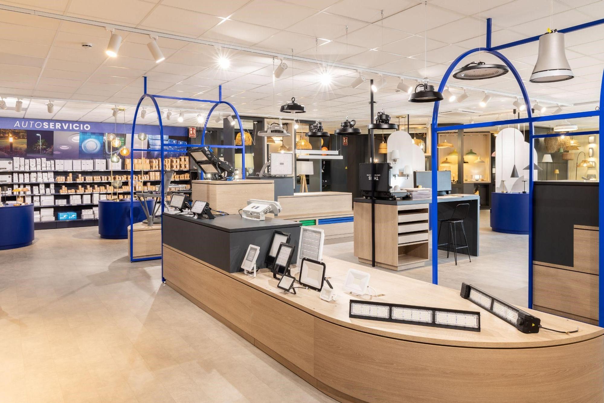 efectoLED celebra la inauguración de su primera tienda para profesionales en Catarroja