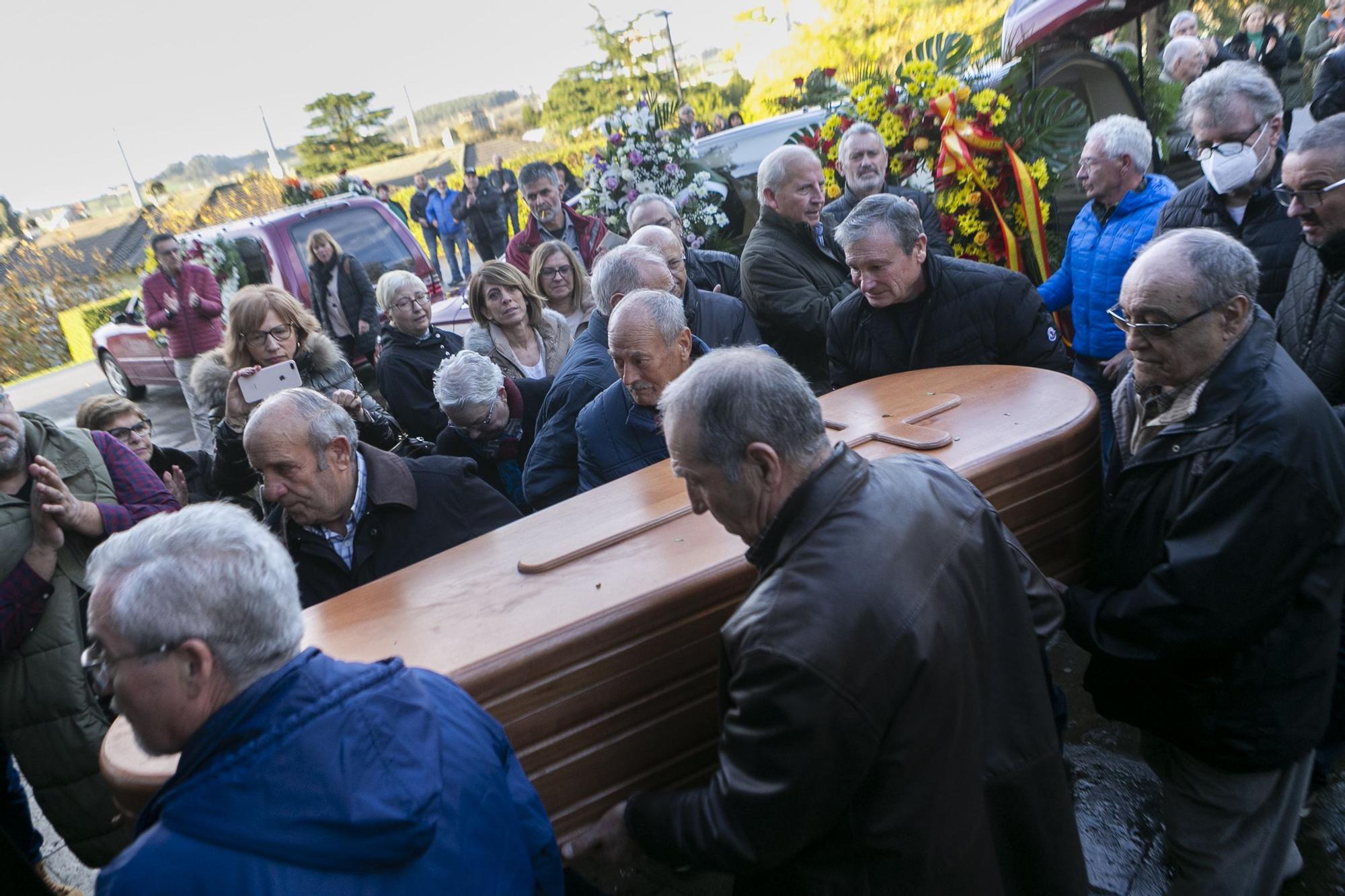 En imágenes: emocionante último adiós en Avilés a Dacal, primer ...