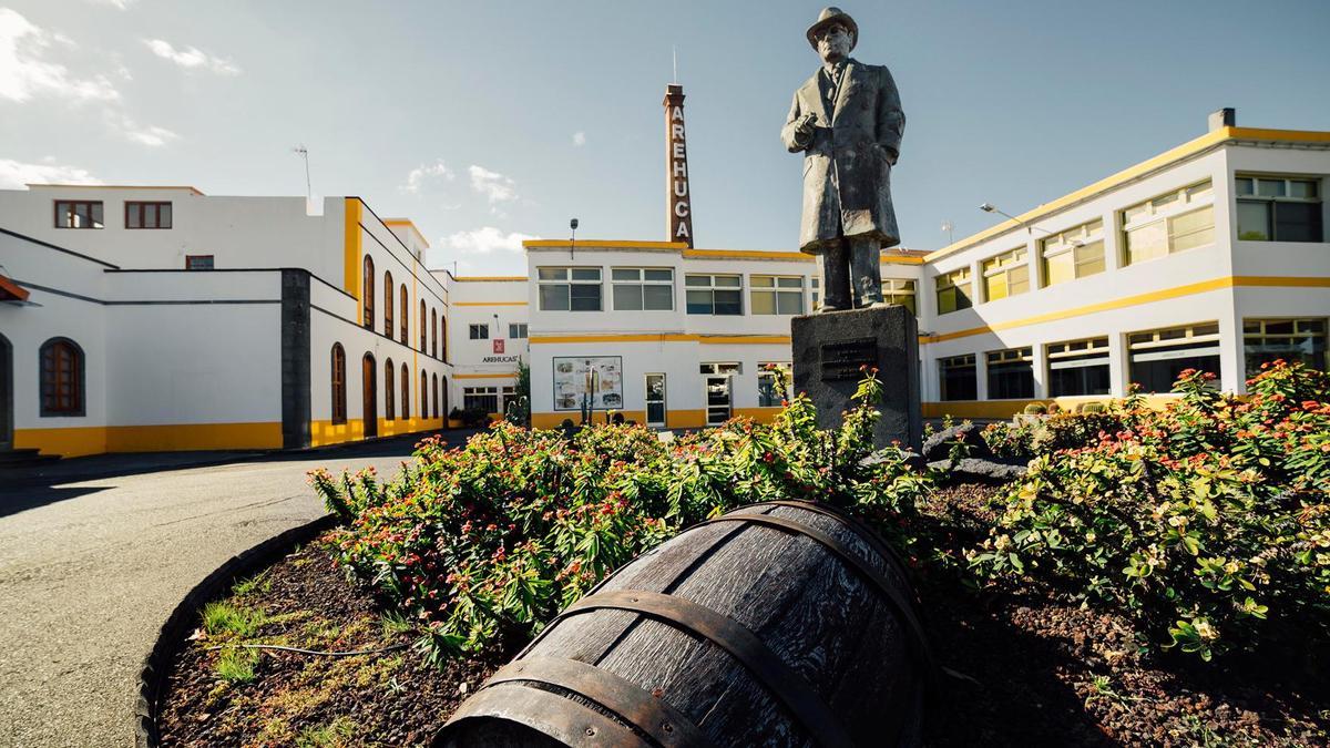 DESTLERÍA RON AREHUCAS CANARIAS | Así es la destilería de ron más ...