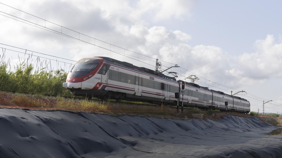 Una avería causa retrasos de 30 minutos en la línea C1 de Cercanías