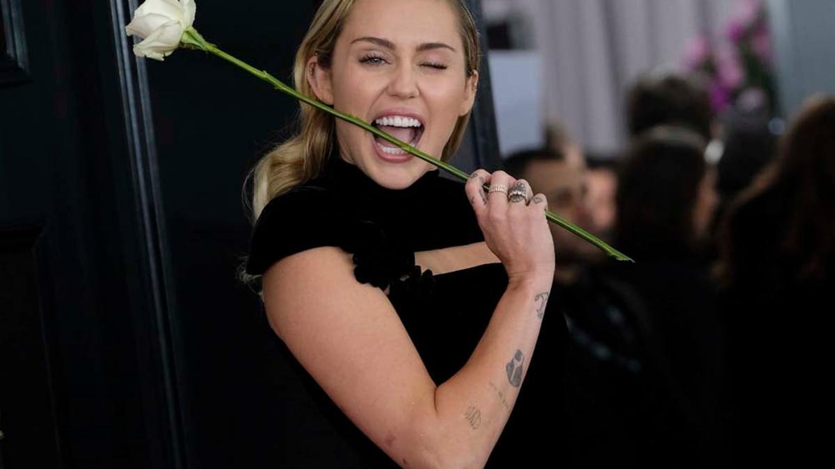 Vuelta a la pantalla: Miley Cyrus ahora se ve en 'Black Mirror' - Cuore