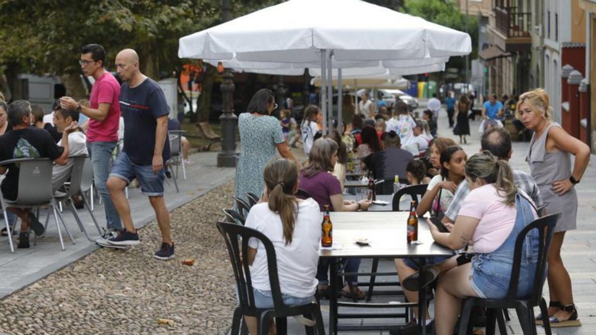 San Roque vuelve al rojo vivo - La Nueva España