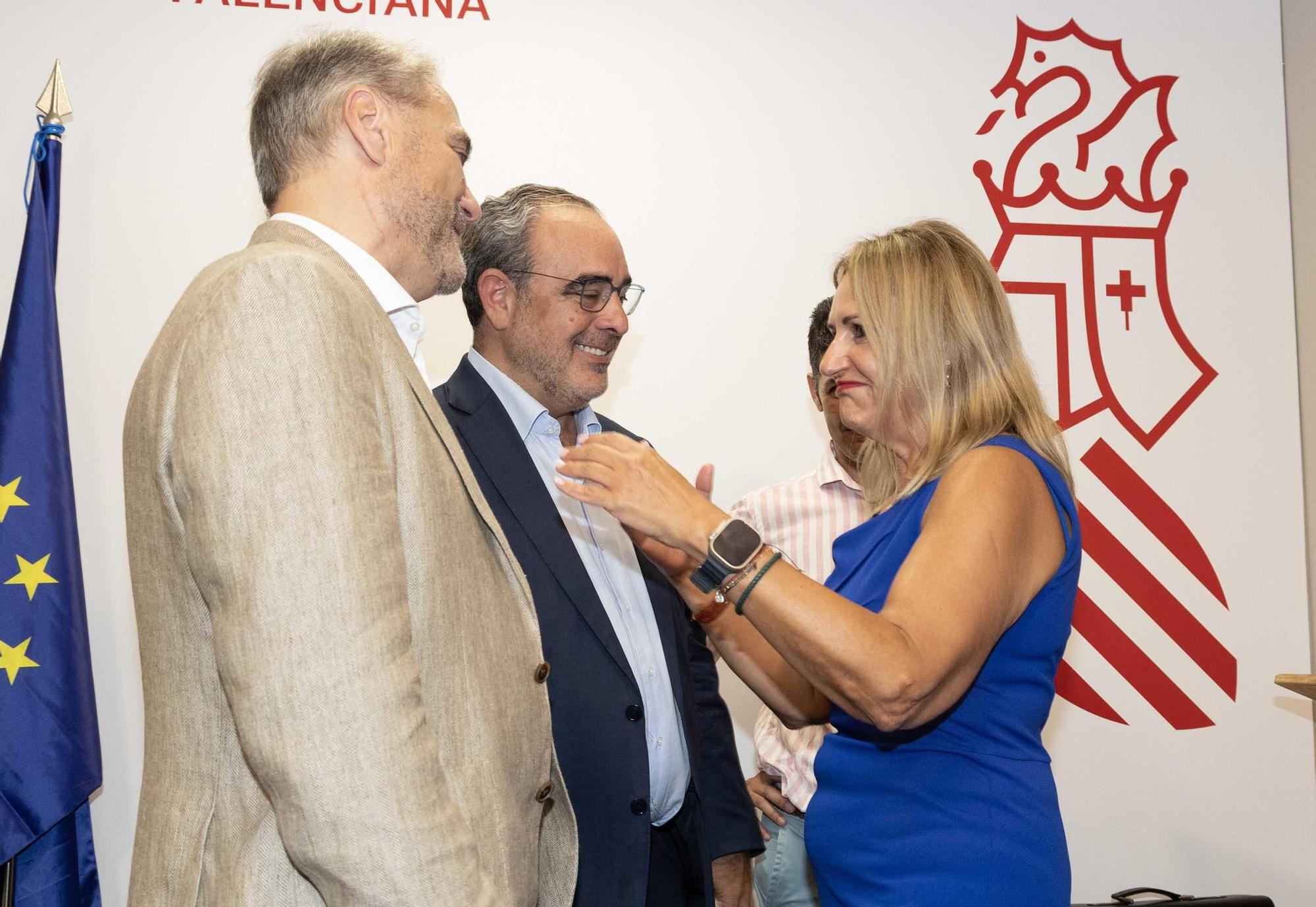La alicantina Nuria Montes toma posesión como consellera de Industria y ...