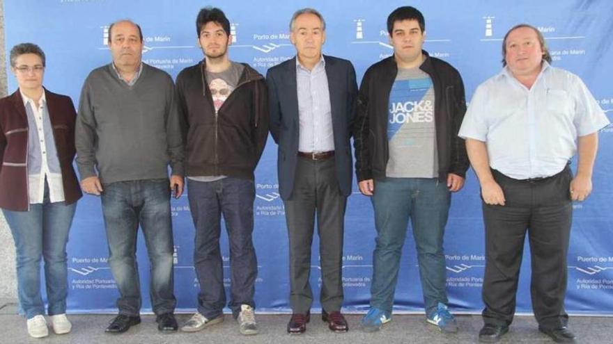 Alumnos del IES Chan do Monte realizan prácticas en el puerto