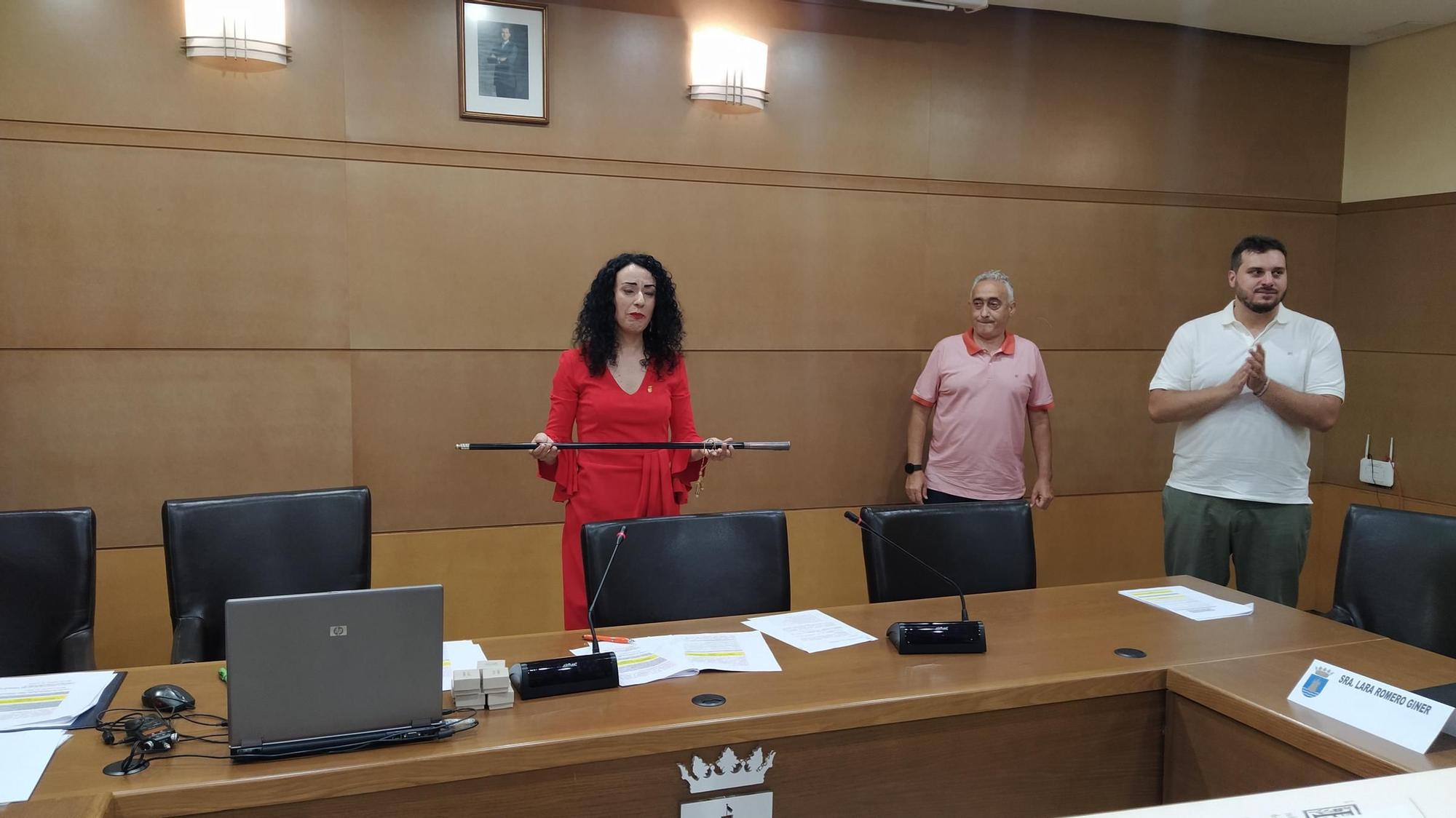 Sesión de investidura de Tavernes, en imágenes