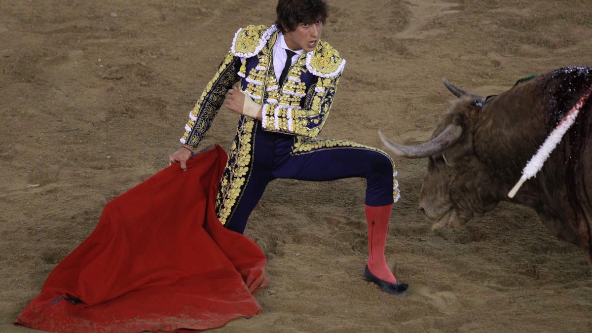 Roca Rey sorteará la muleta con la que toreará en Castellón