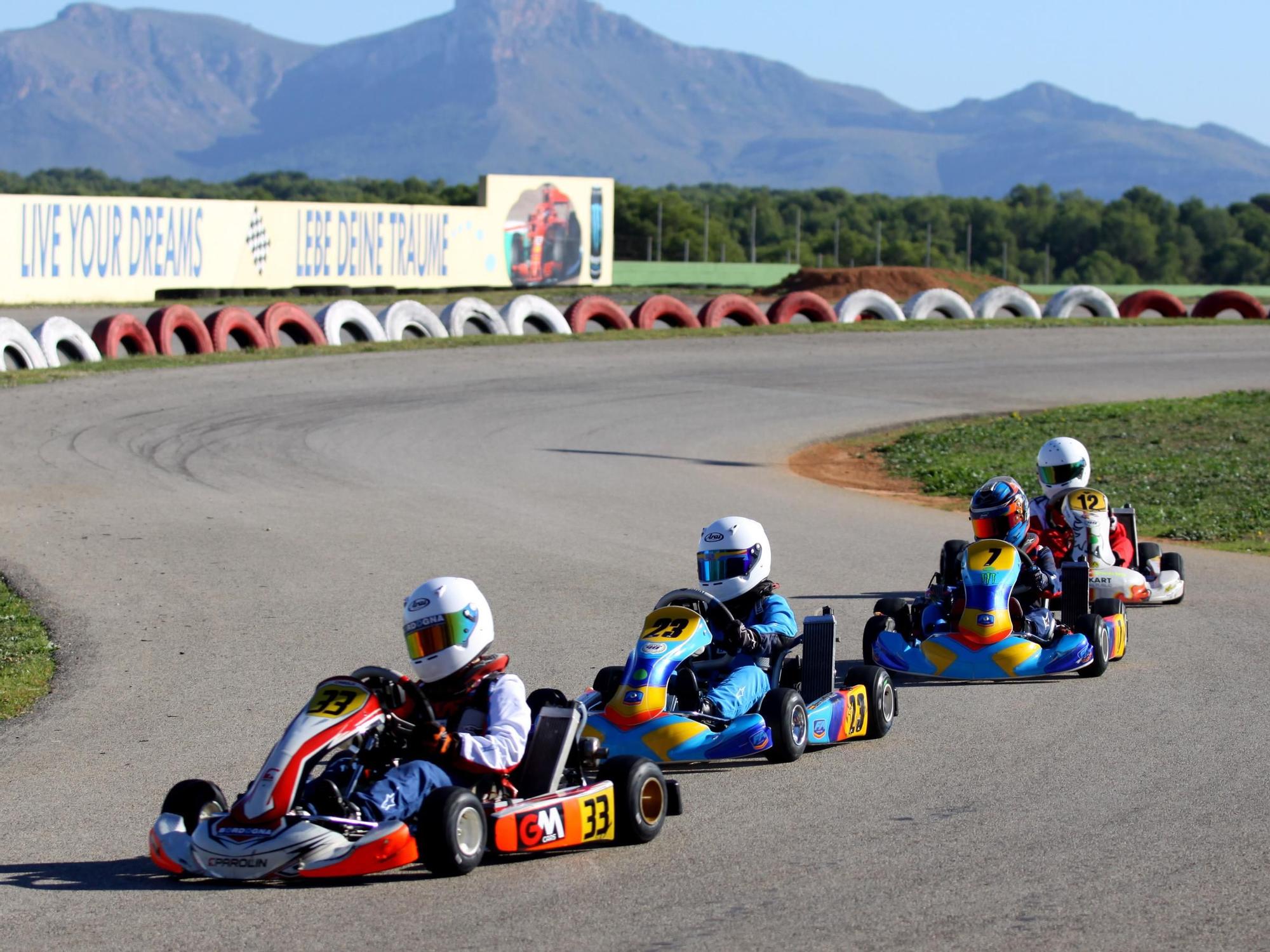 Las imágenes de la quinta cita del Balear de karting en el circuito de ...