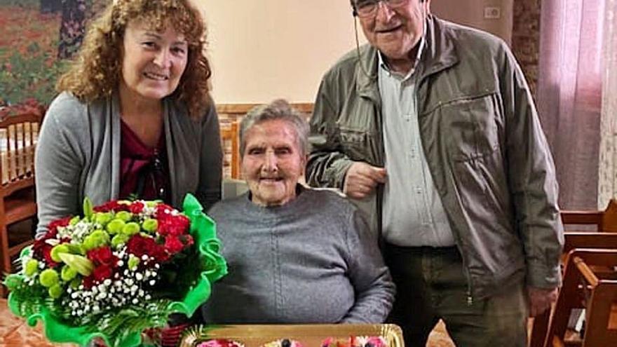 103 años de mucha fortaleza - Faro de Vigo