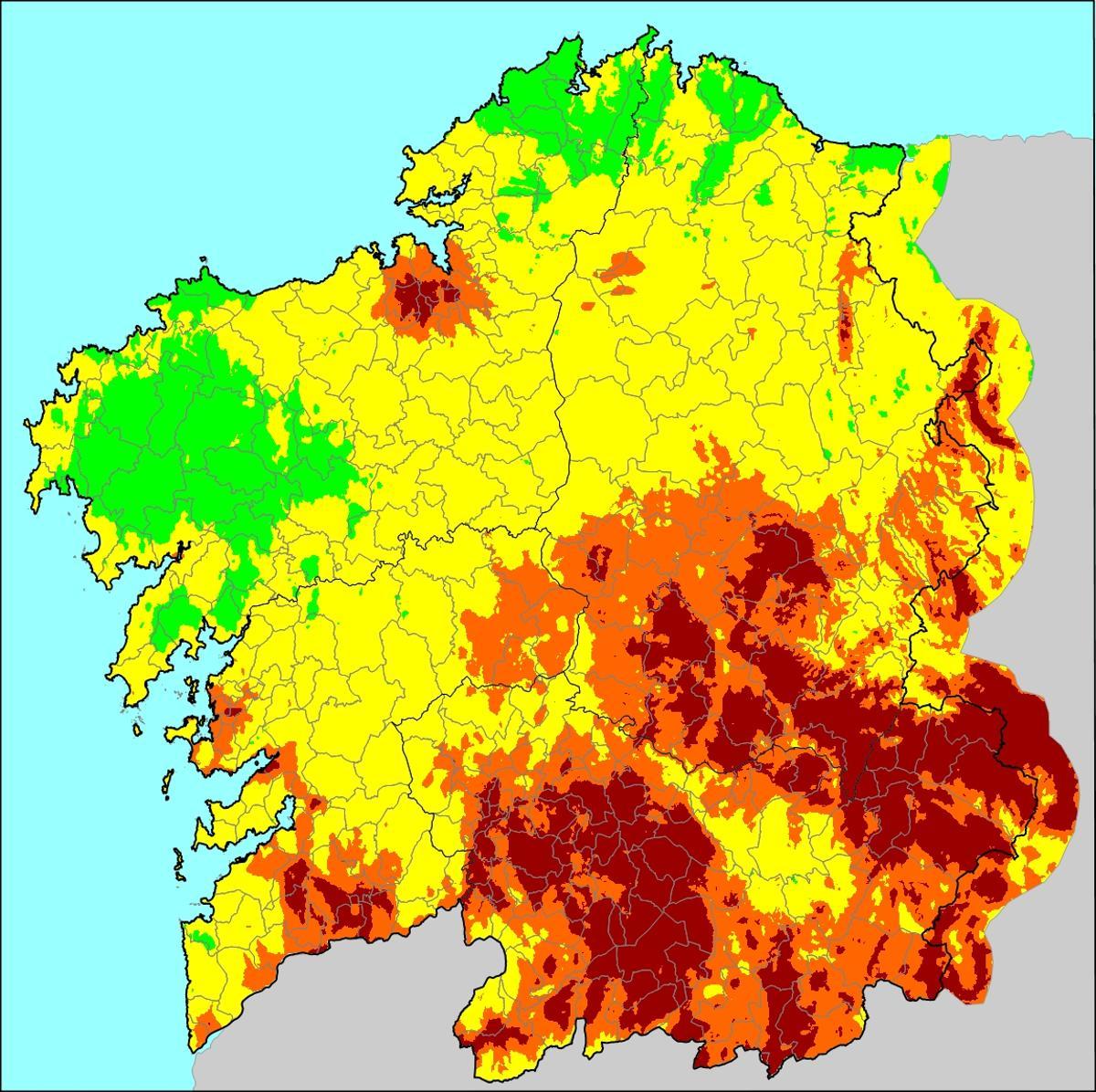 INCENDIOS EN GALICIA: Medios aéreos y terrestres combaten un incendio en Mos