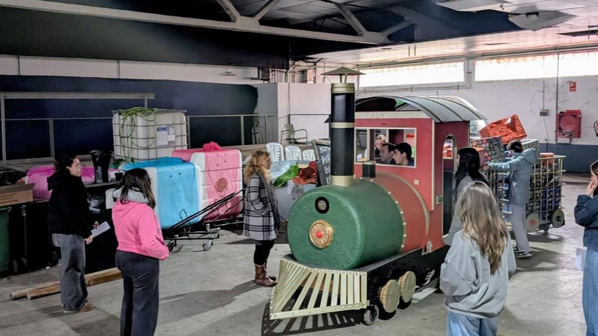 Noves carrosses i canvis de recorregut marquen l'arribada dels Reis al ...