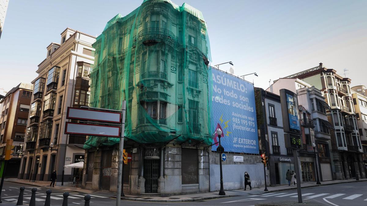 La esquina de Munuza con Los Moros albergará ocho pisos de lujo